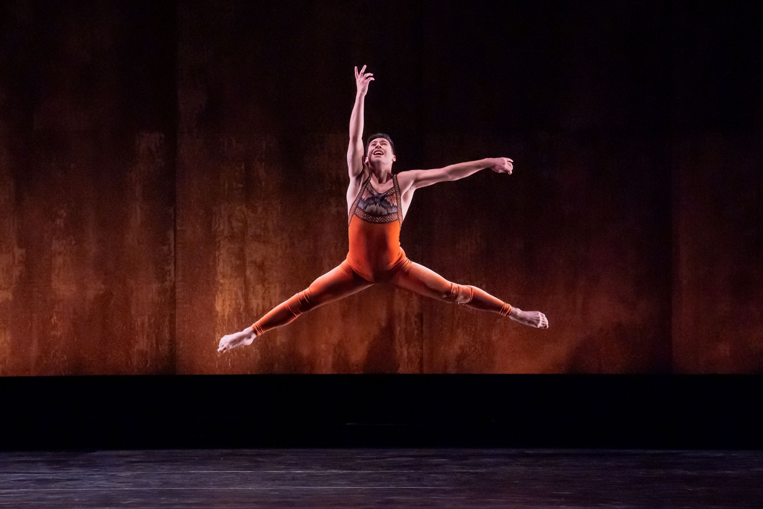 4_Yuniel Betancourt_stim by Lauren Lovette_photo by Hisae Aihara